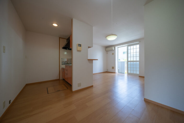 メリーハウスⅡ 1F「2LDK」 – 四万十市の不動産会社 | 株式会社山沖興産、不動産の賃貸・売買・管理・売却