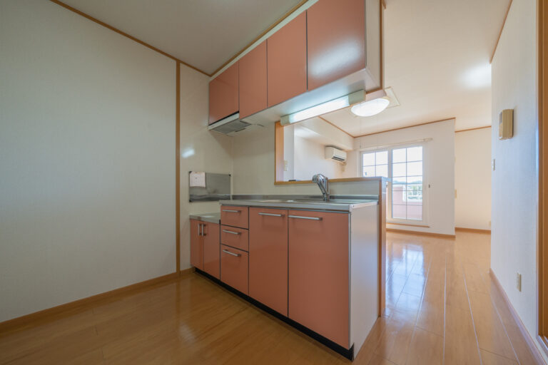 メリーハウス 2F「1LDK」 – 四万十市の不動産会社 | 株式会社山沖興産、不動産の賃貸・売買・管理・売却